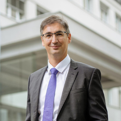 dr. Uroš Kerin | Združenje nadzornikov Slovenije